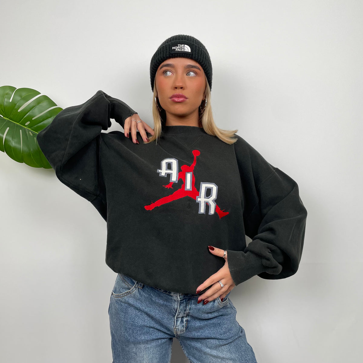 Nike Air Jordan Black Embroidered Logo Sweatshirt (M) – Jamie Online ...