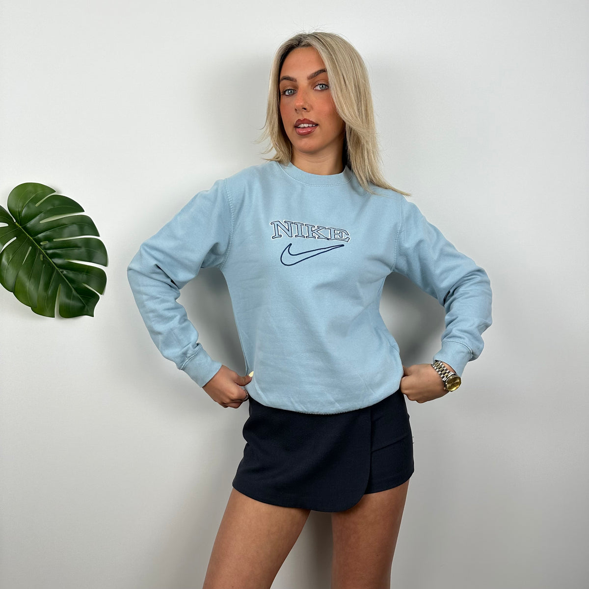 Nike Baby Blue Embroidered Spell Out Sweatshirt (S) – Jamie Online Vintage