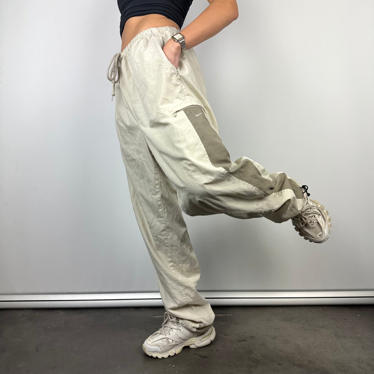 Nike Cream Embroidered Swoosh Track Pants (XL) – Jamie Online Vintage