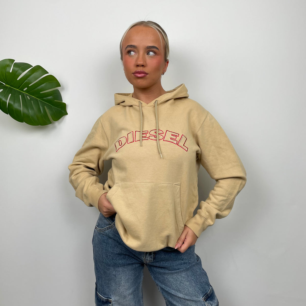 Diesel Cream Embroidered Spell Out Hoodie (M) – Jamie Online Vintage